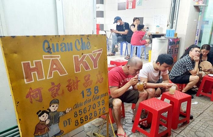 Top 16 quán chè Sài Gòn ngon nhất, đông khách nghìn nghịt